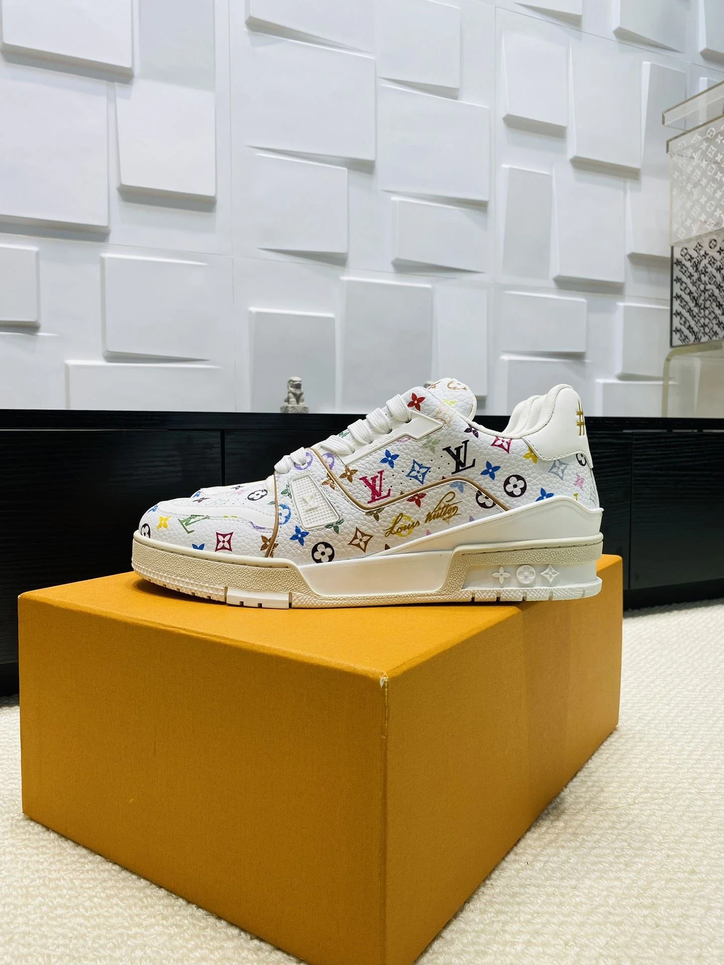 High accuracy Louis Vuitton Trainer Sneaker