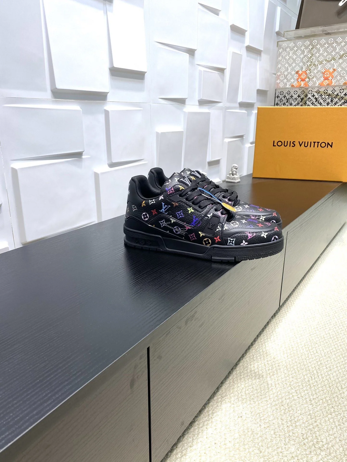Louis Vuitton Trainer Sneaker