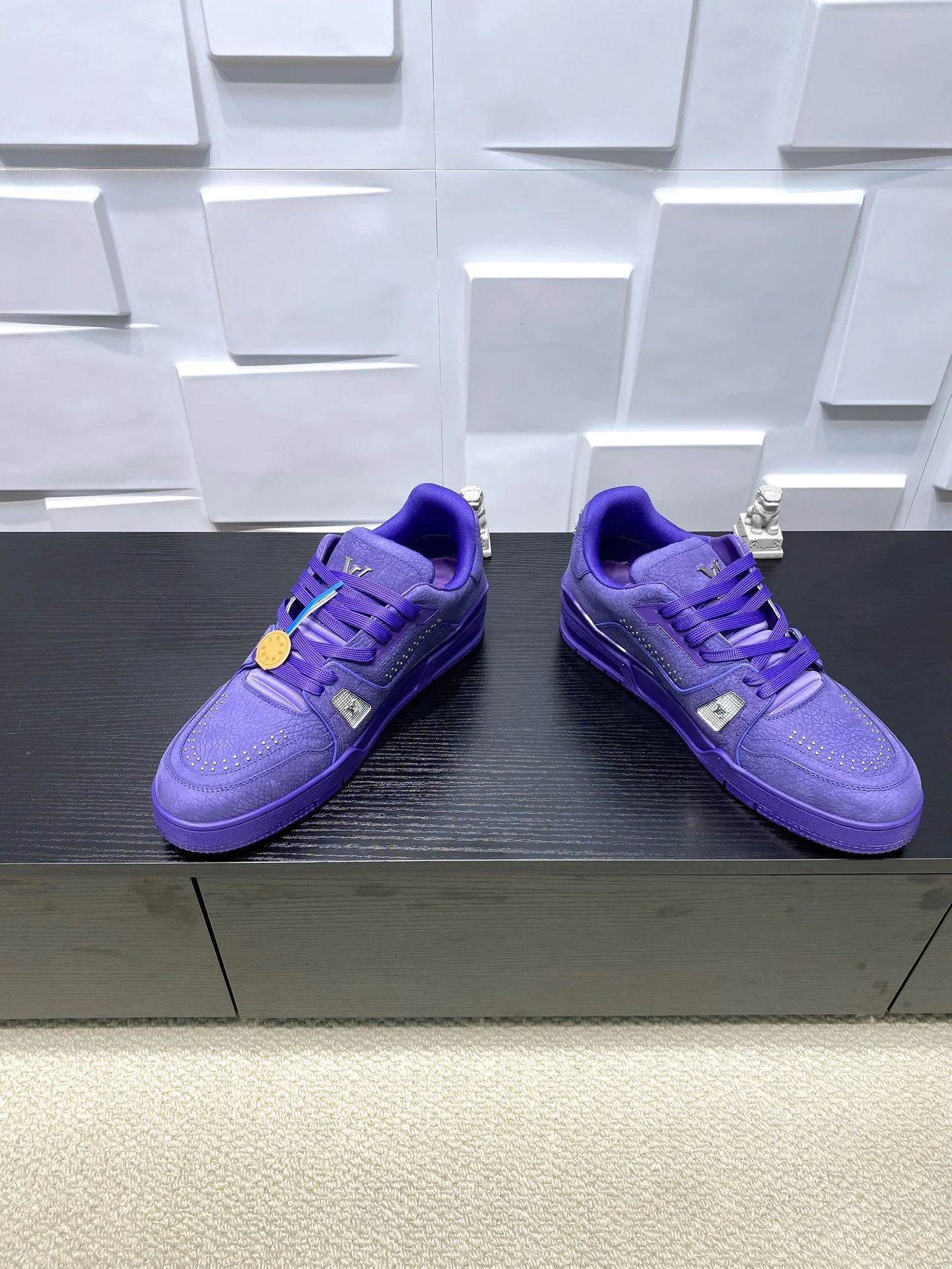 High accuracy Louis Vuitton Trainer Sneaker