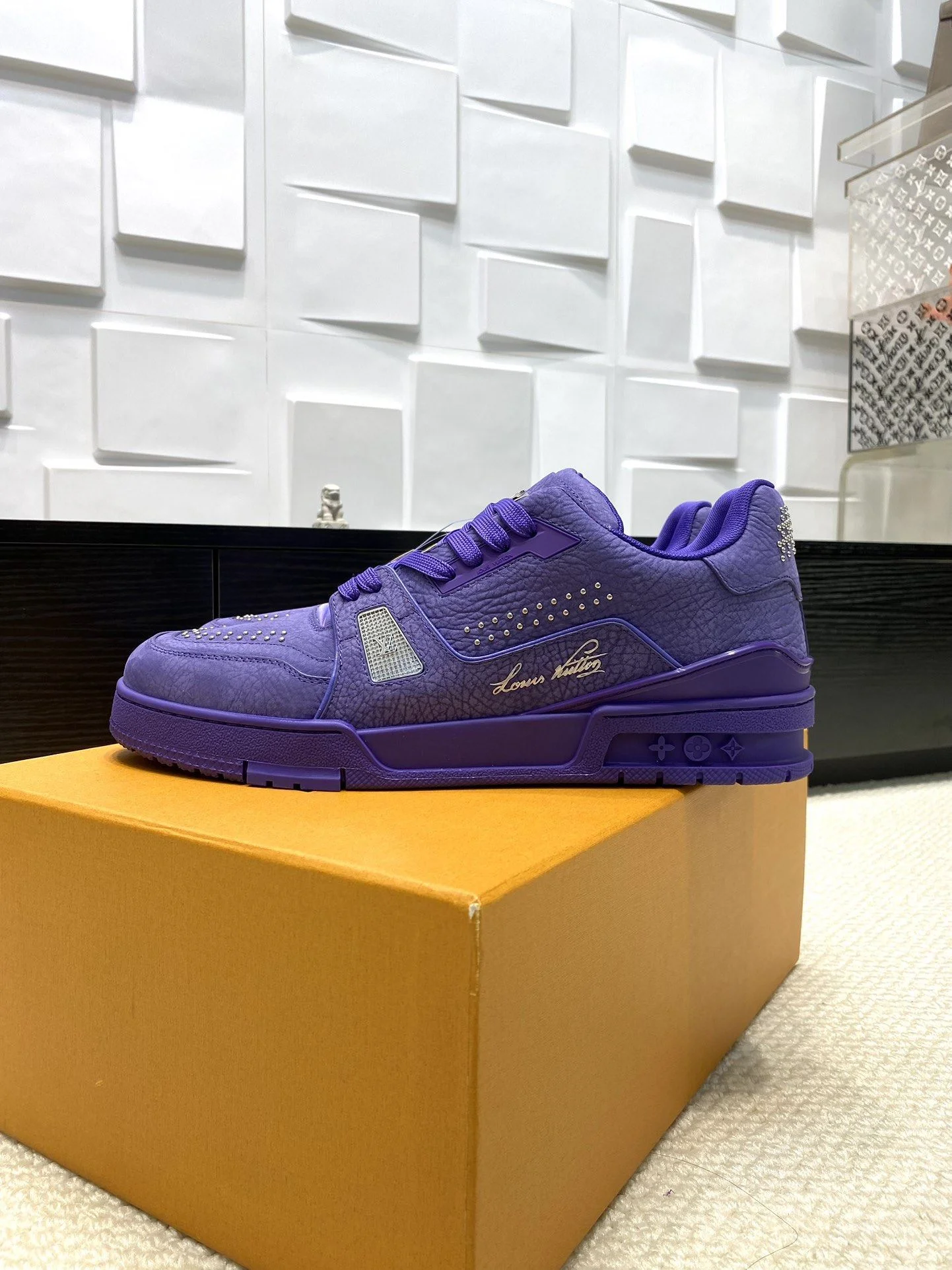 High accuracy Louis Vuitton Trainer Sneaker
