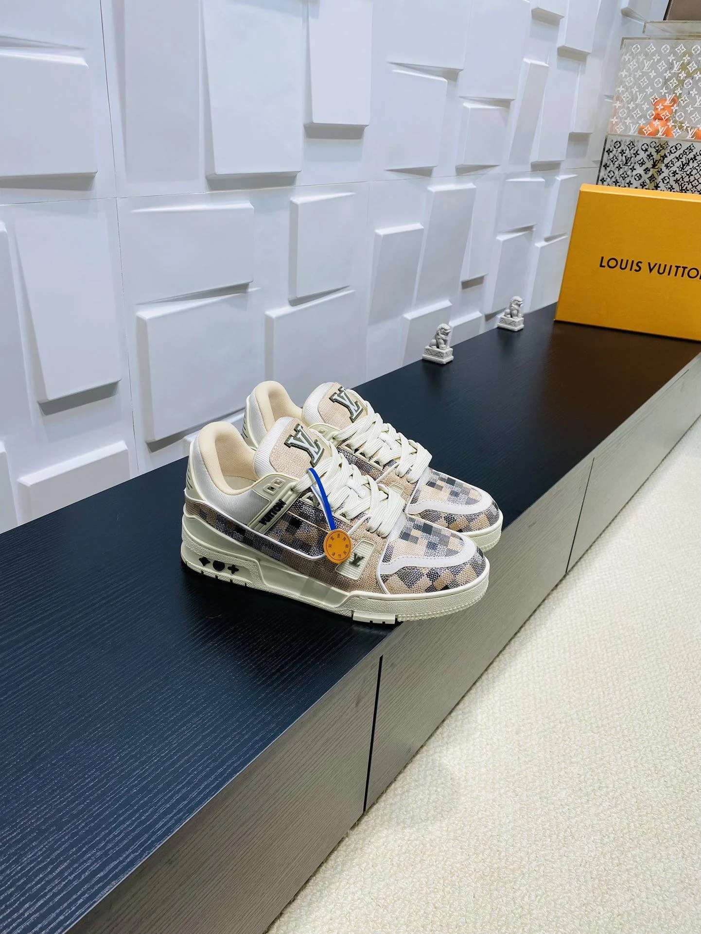 Louis Vuitton Trainer Sneaker