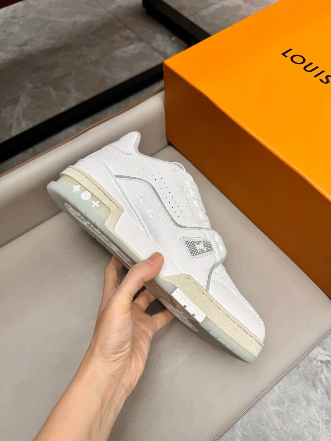 Mirror quality Louis Vuitton Trainer Sneaker