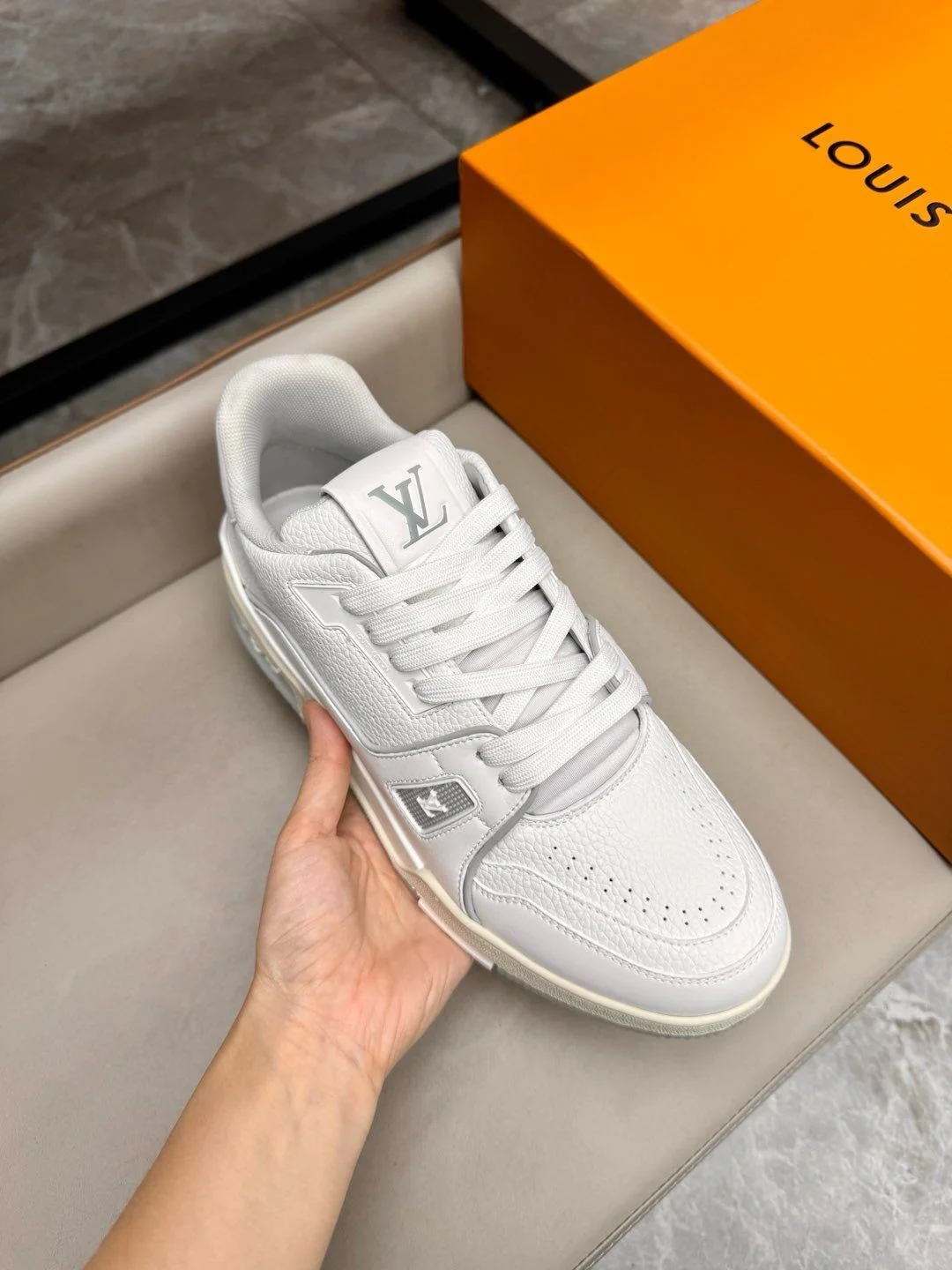 Mirror quality Louis Vuitton Trainer Sneaker