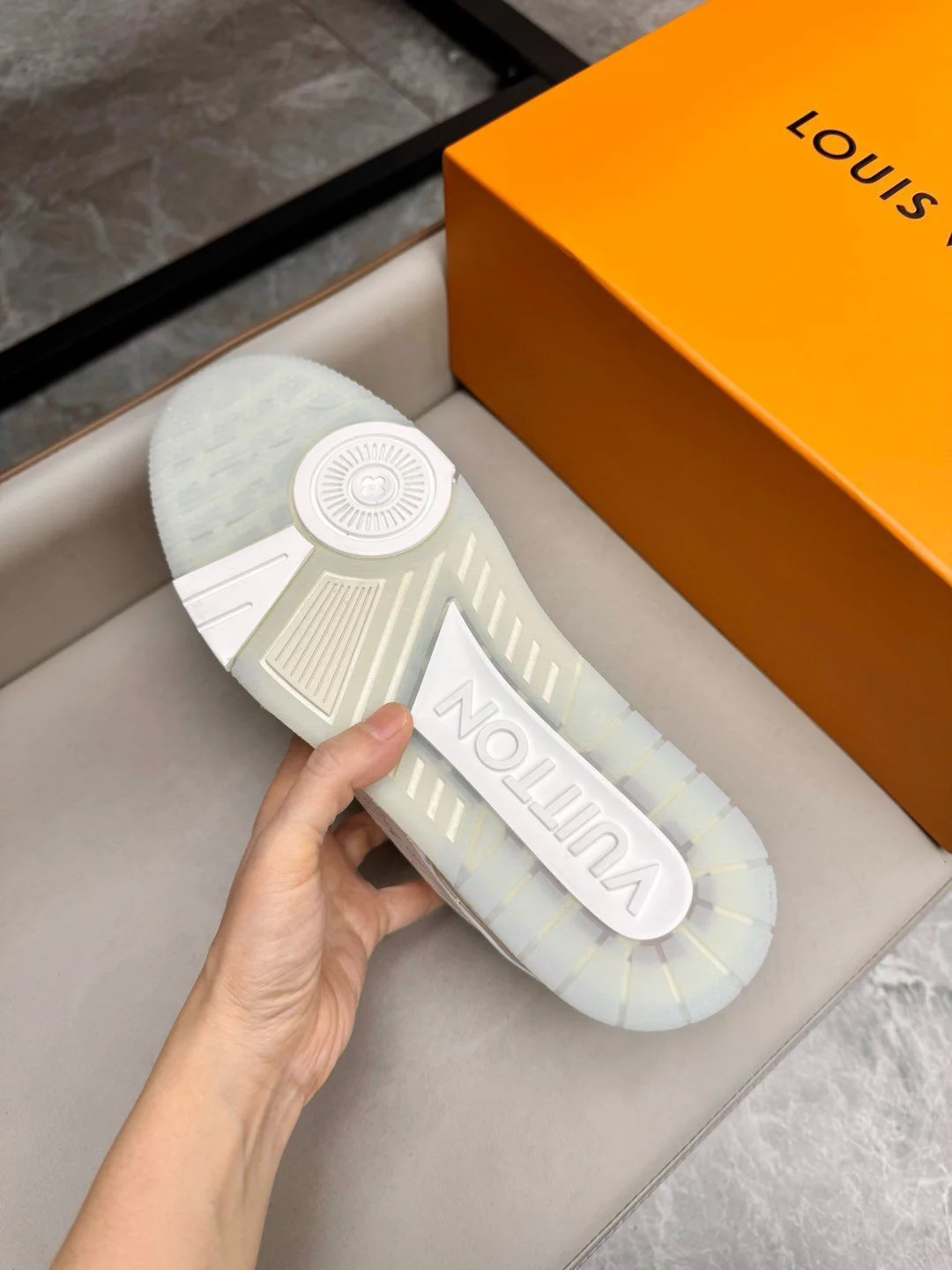Mirror quality Louis Vuitton Trainer Sneaker