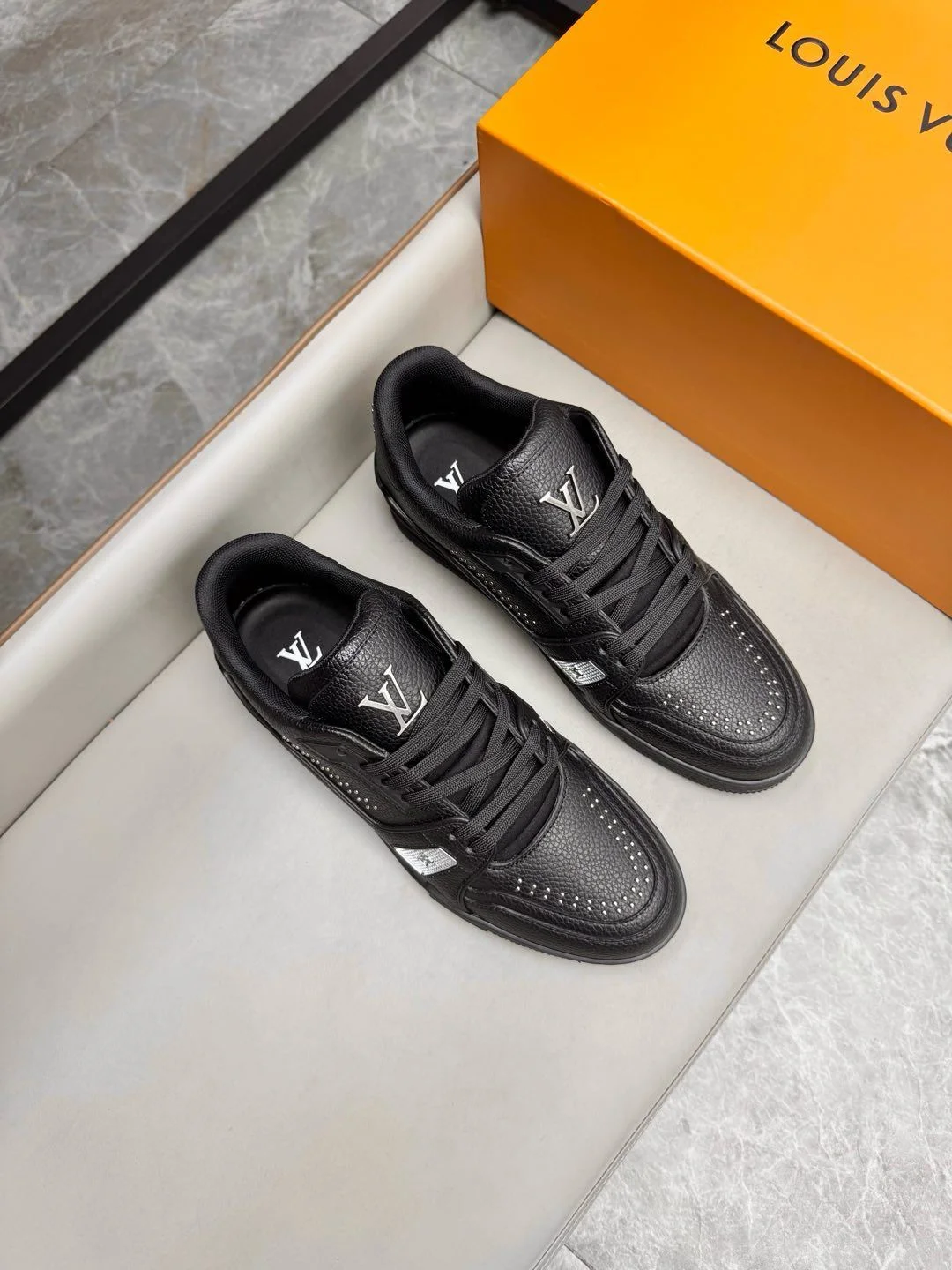 Louis Vuitton Trainer Sneaker
