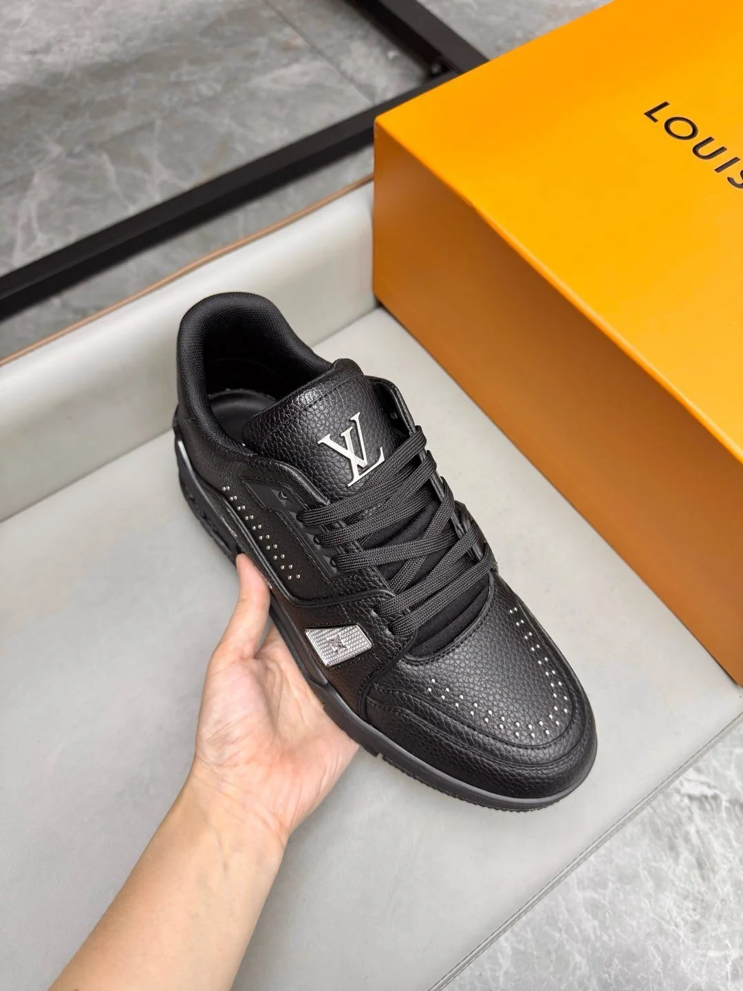 Reasonably priced Louis Vuitton Trainer Sneaker