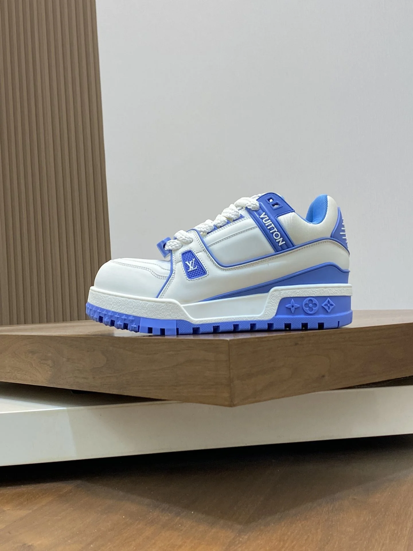 Perfect replica Louis Vuitton Trainer Sneaker