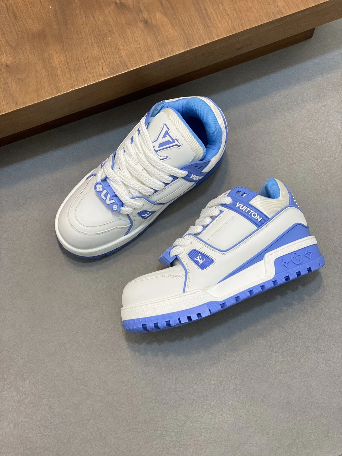 Perfect replica Louis Vuitton Trainer Sneaker