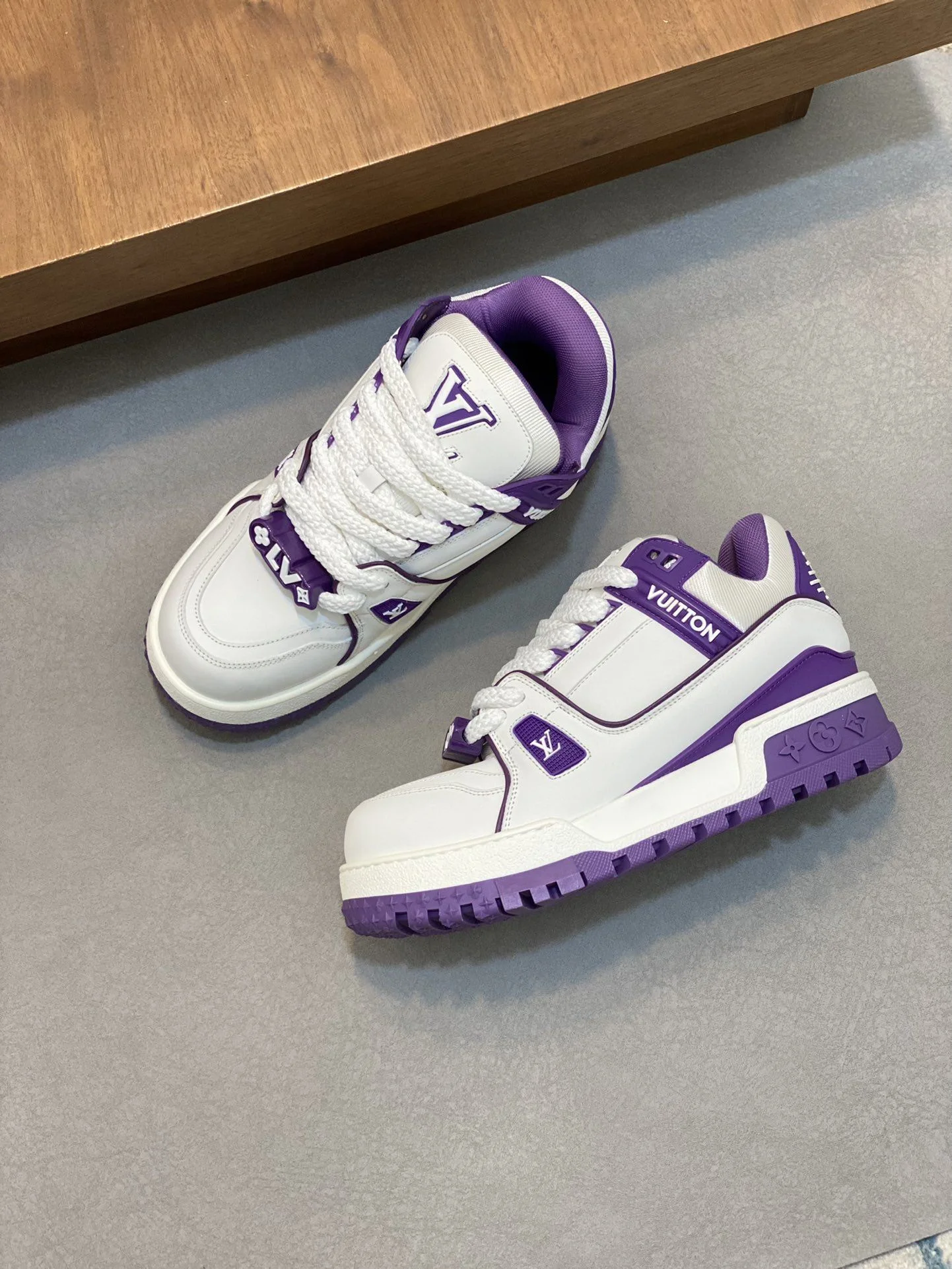 Factory-made Louis Vuitton Trainer Sneaker