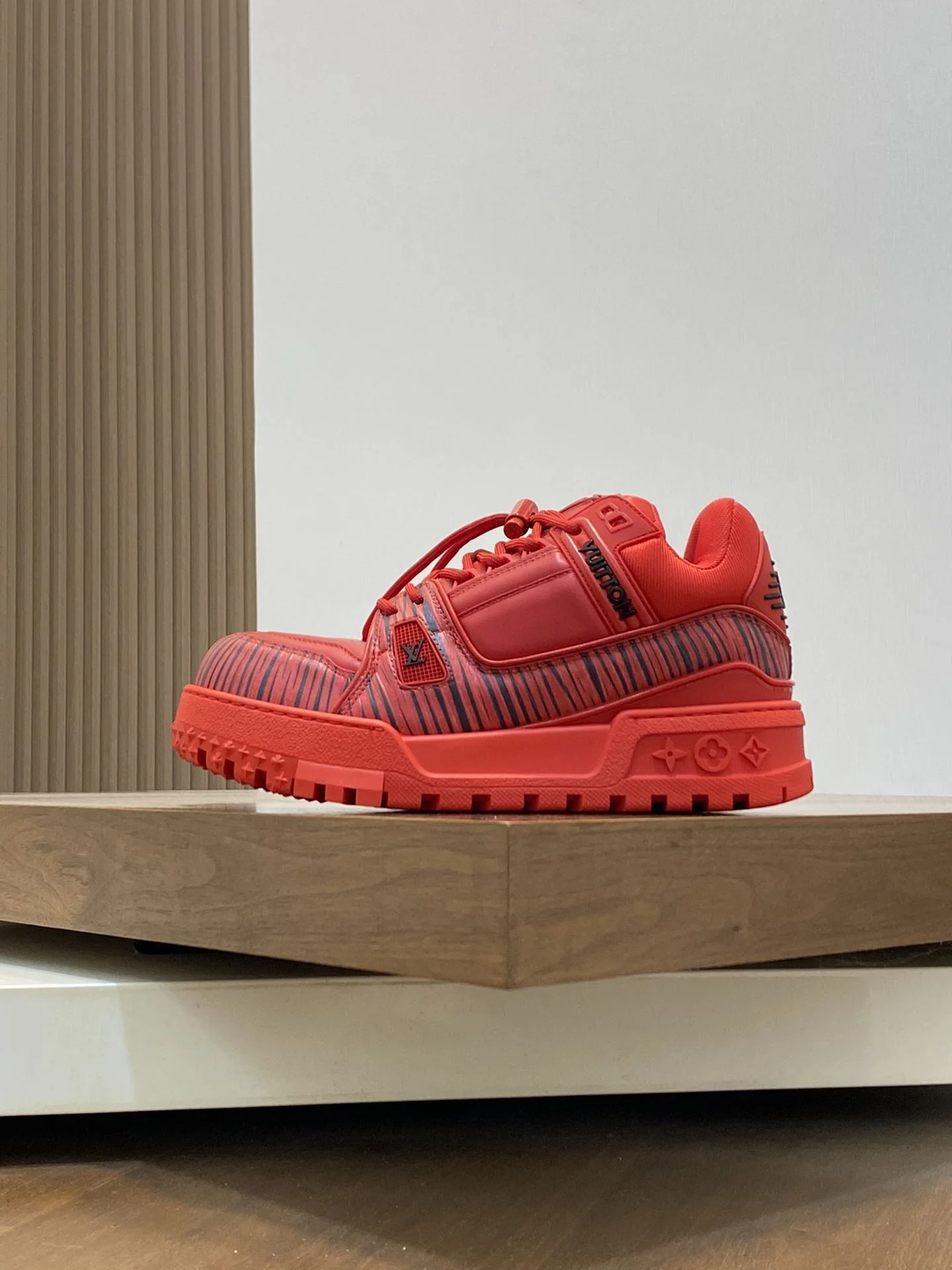 Inexpensive Louis Vuitton Trainer Sneaker