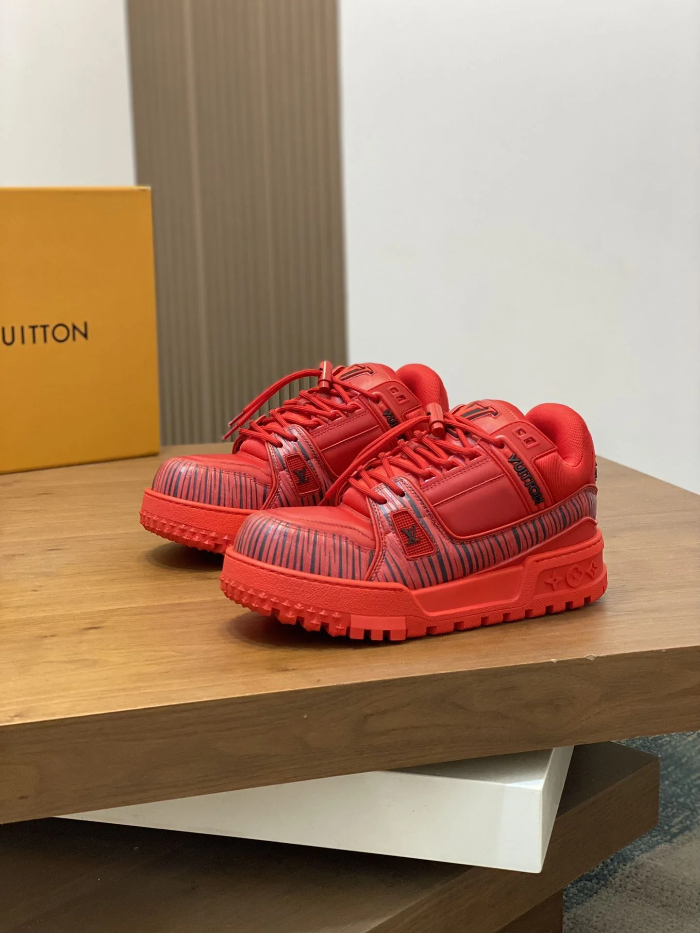 Inexpensive Louis Vuitton Trainer Sneaker