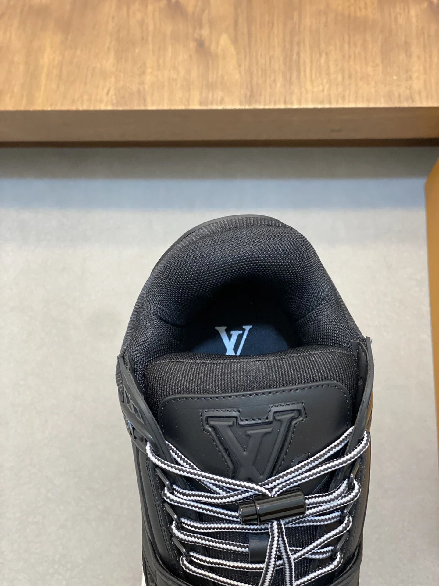 Top match Louis Vuitton Trainer Sneaker