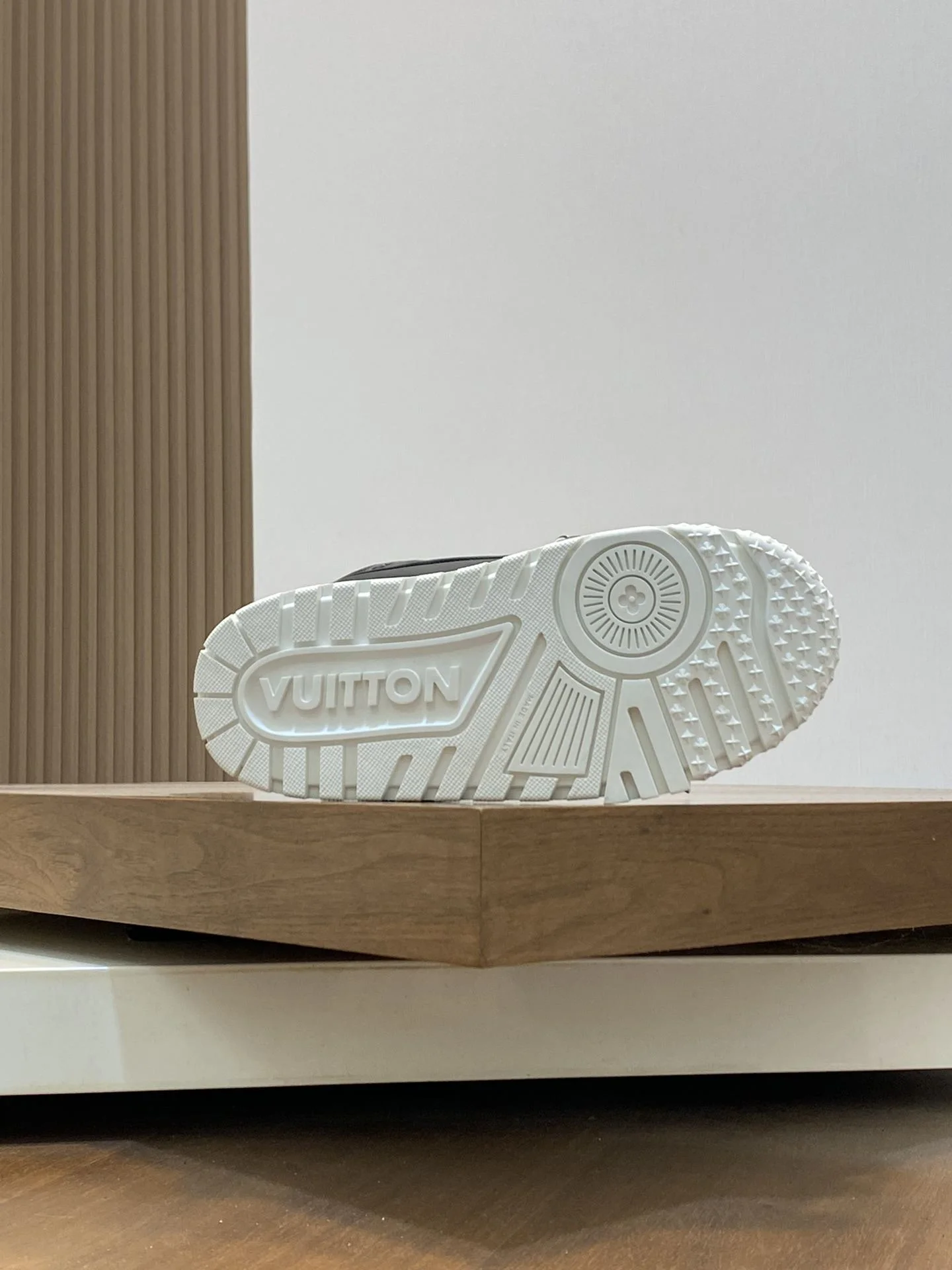 Top match Louis Vuitton Trainer Sneaker