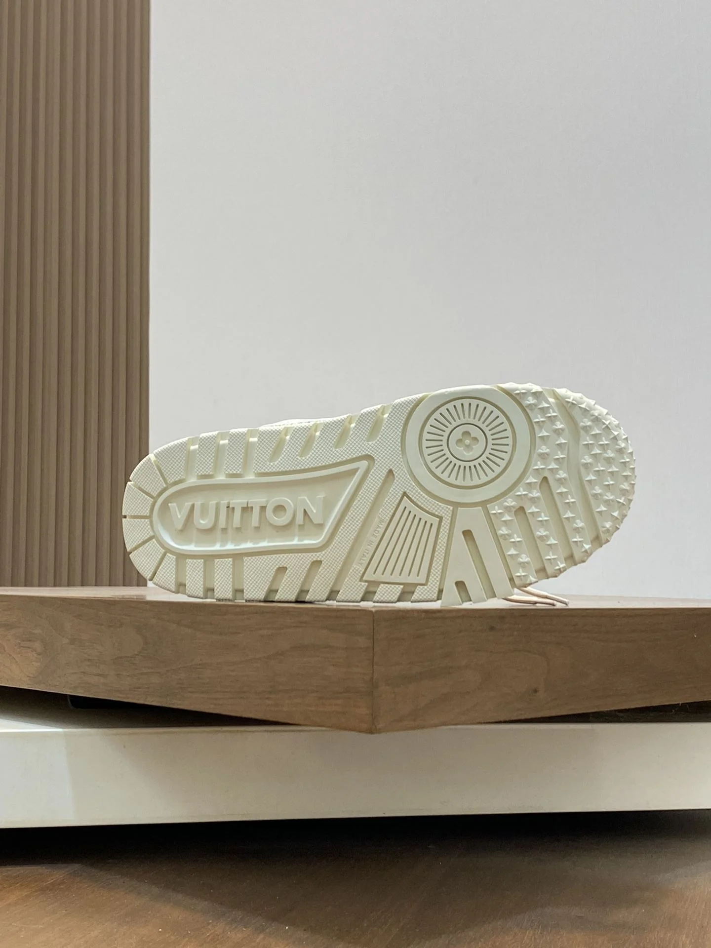 Low-cost Louis Vuitton Trainer Sneaker