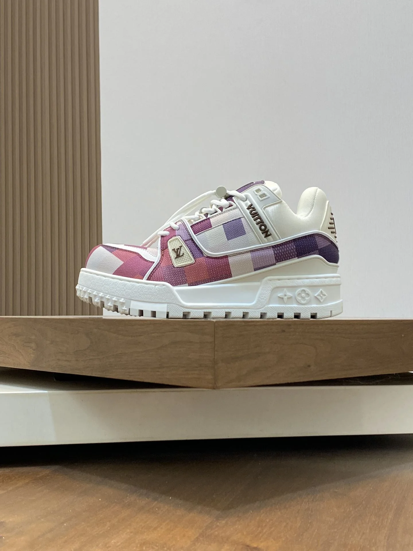 Bargain Louis Vuitton Trainer Sneaker
