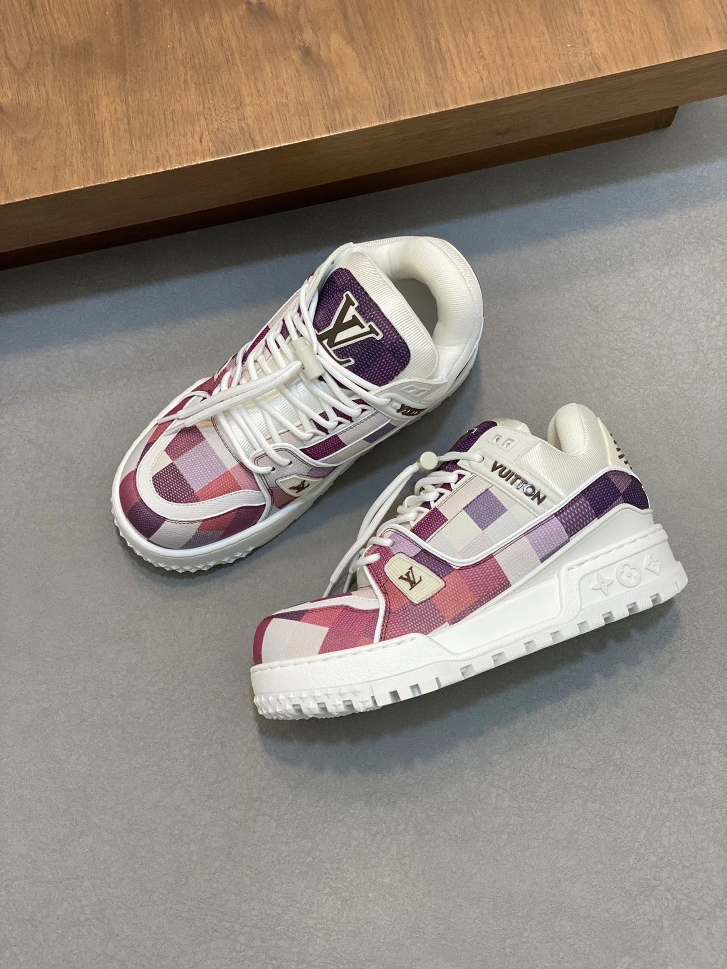 Bargain Louis Vuitton Trainer Sneaker