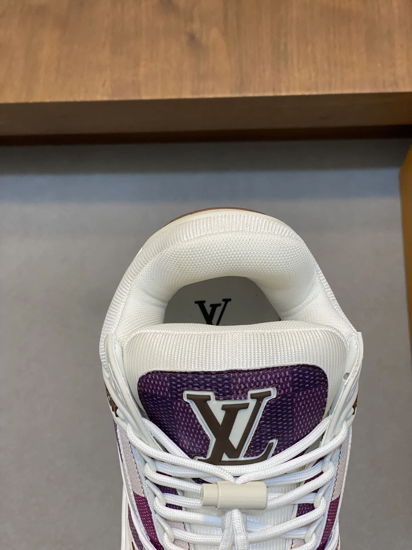 Bargain Louis Vuitton Trainer Sneaker