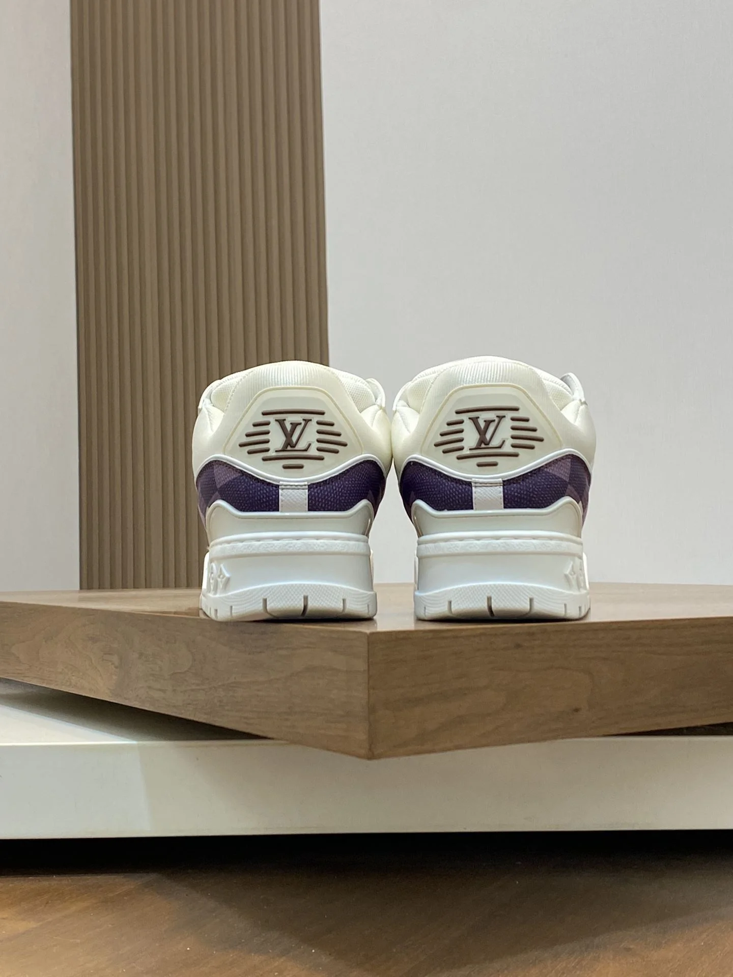 Bargain Louis Vuitton Trainer Sneaker