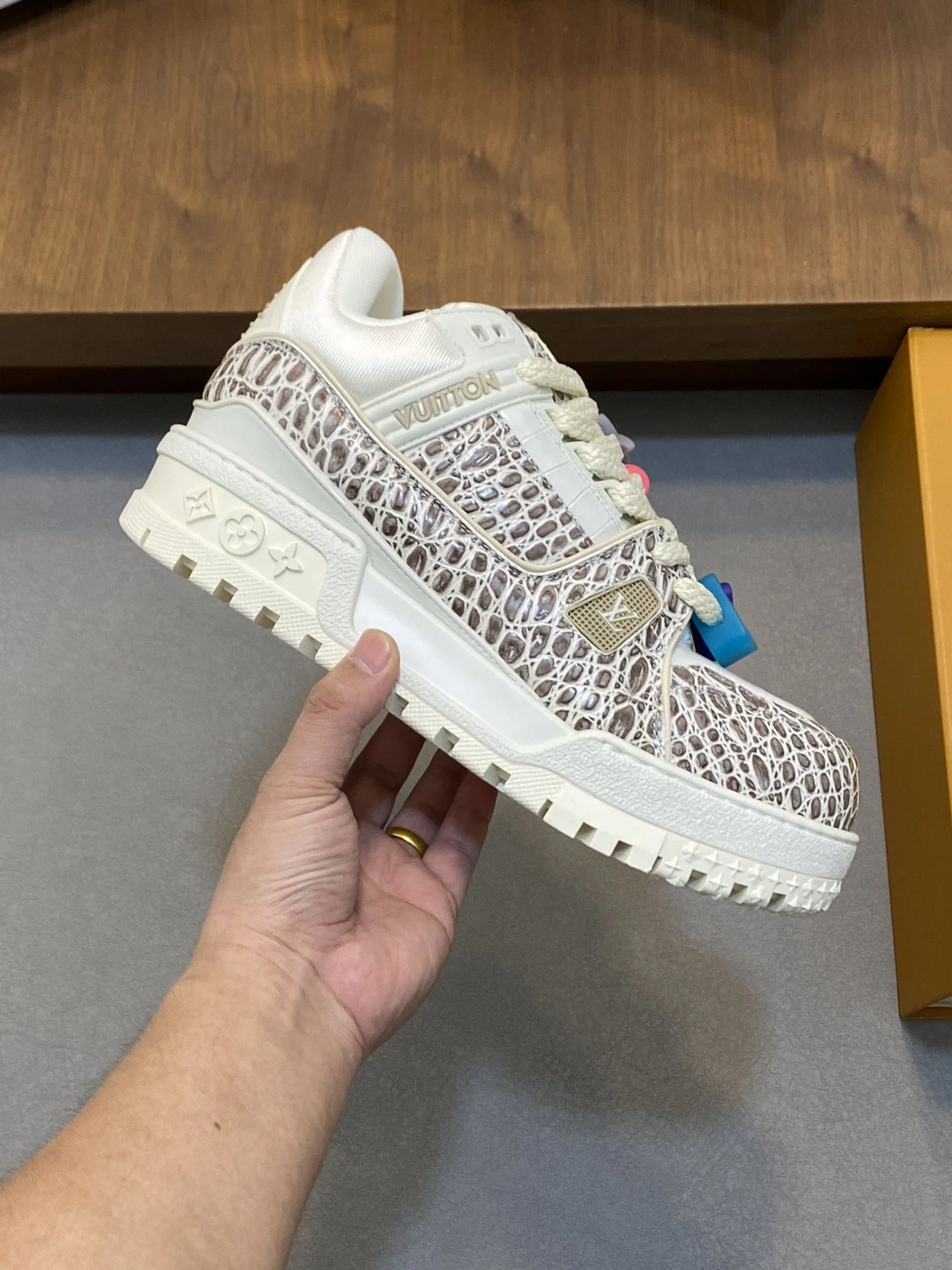 High accuracy Louis Vuitton Trainer Sneaker