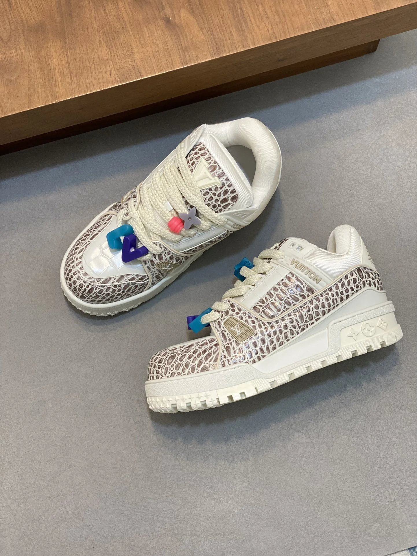 High accuracy Louis Vuitton Trainer Sneaker