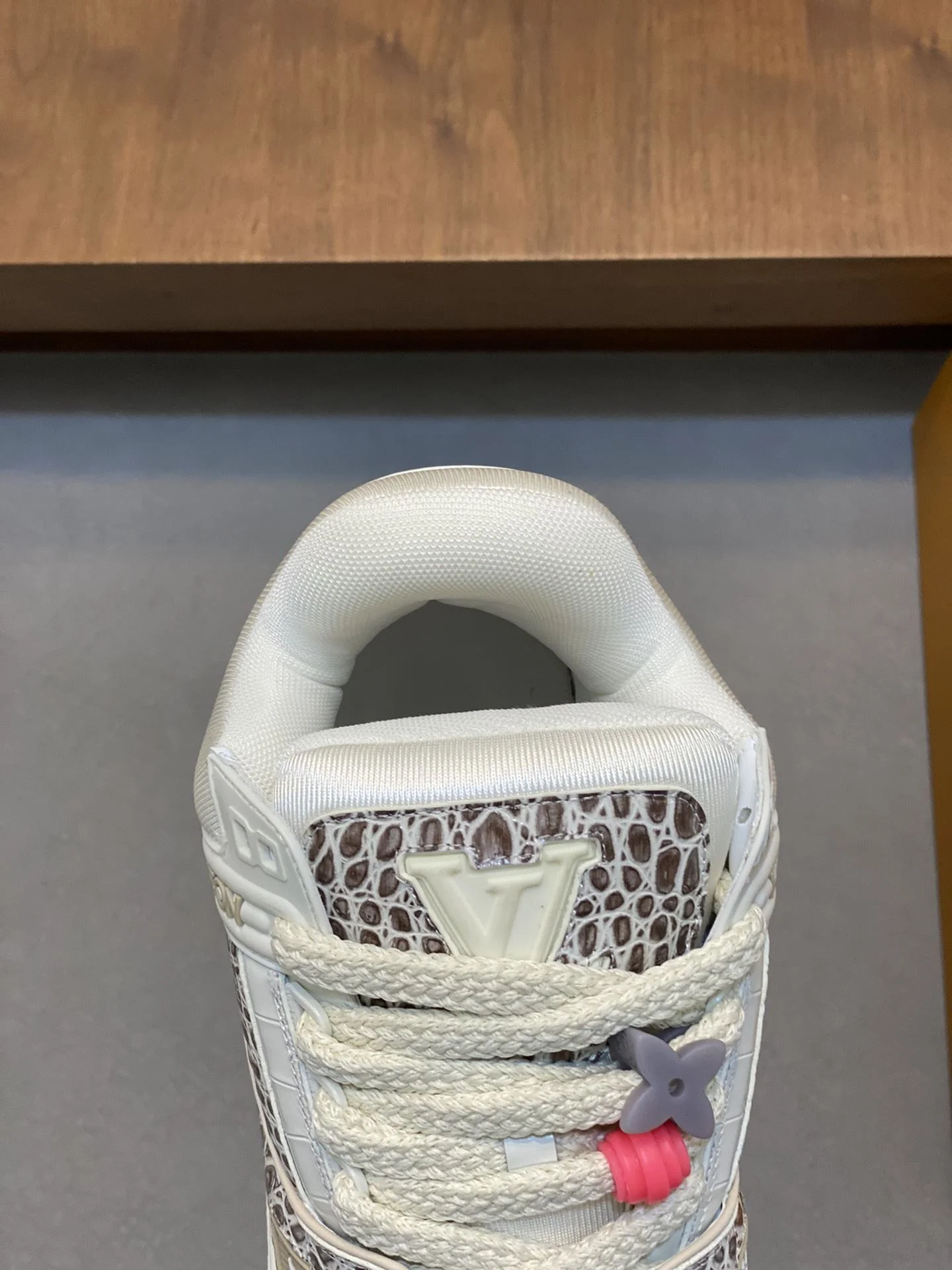 High accuracy Louis Vuitton Trainer Sneaker