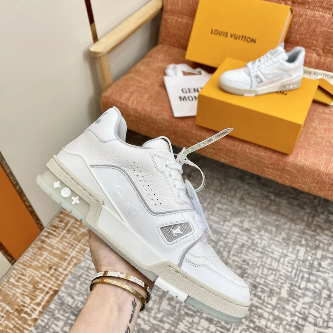 Authentic Louis Vuitton Trainer Sneaker