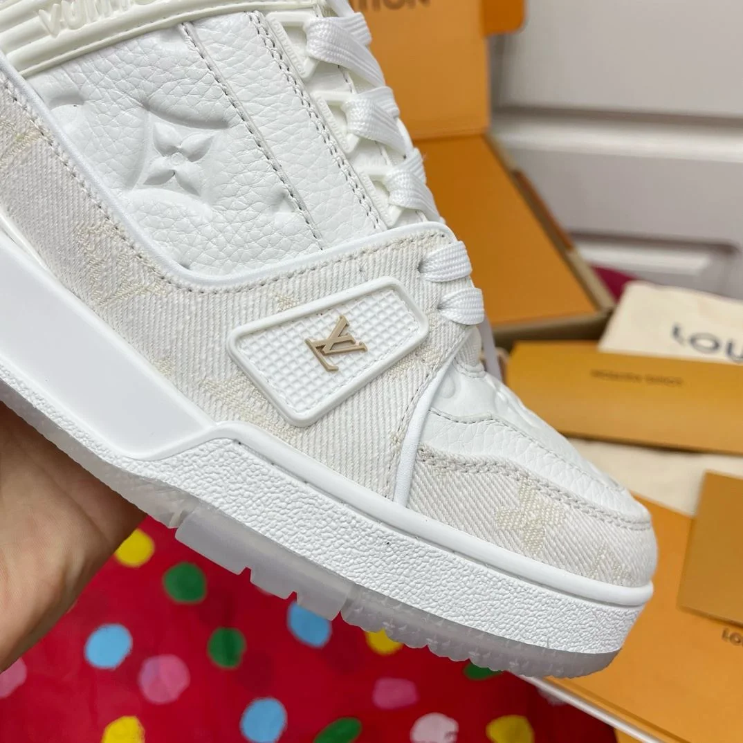 Brand-authenticated Louis Vuitton Trainer Sneaker