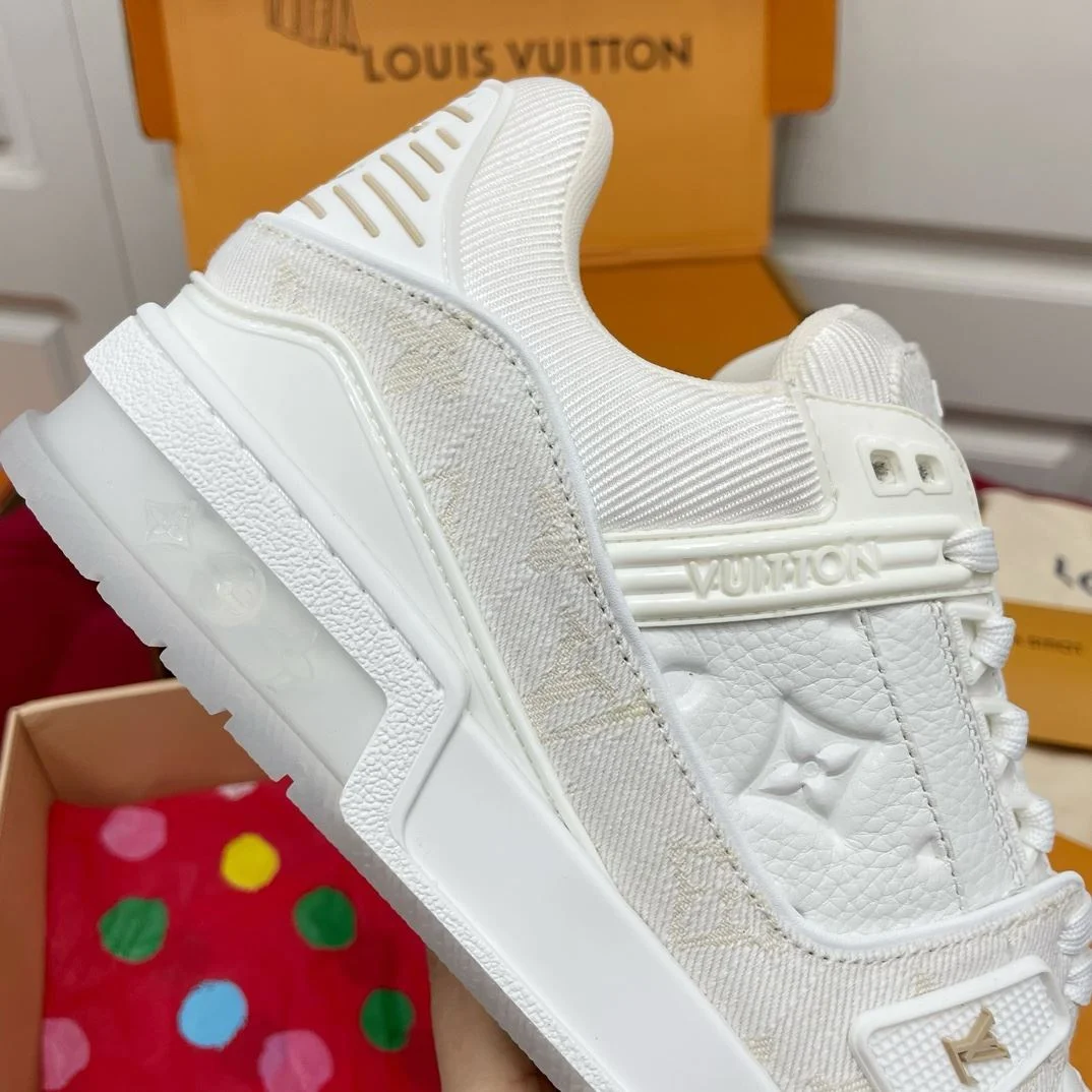 Brand-authenticated Louis Vuitton Trainer Sneaker
