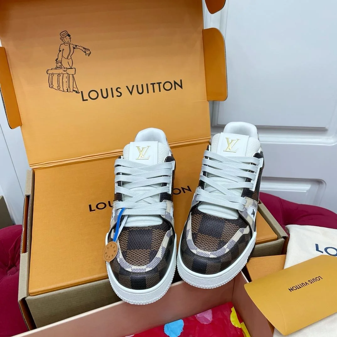 Louis Vuitton Trainer Sneaker