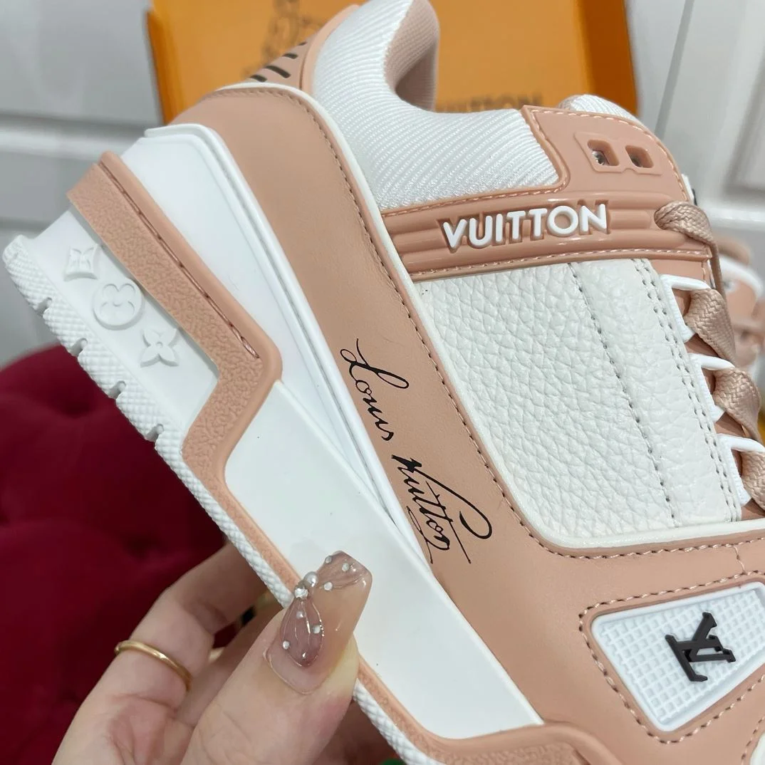 Perfect replica Louis Vuitton Trainer Sneaker