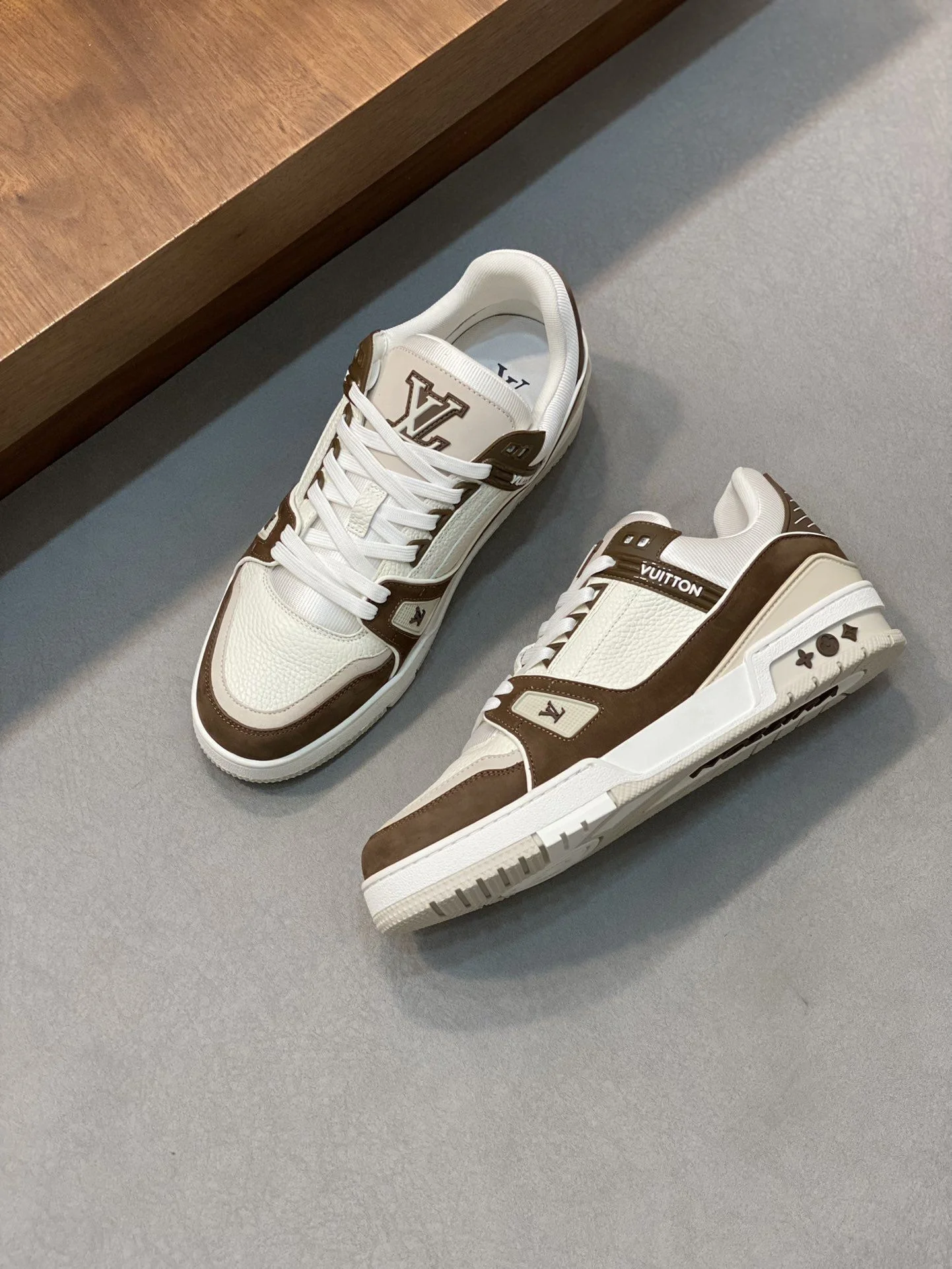 Inexpensive Louis Vuitton Trainer Sneaker
