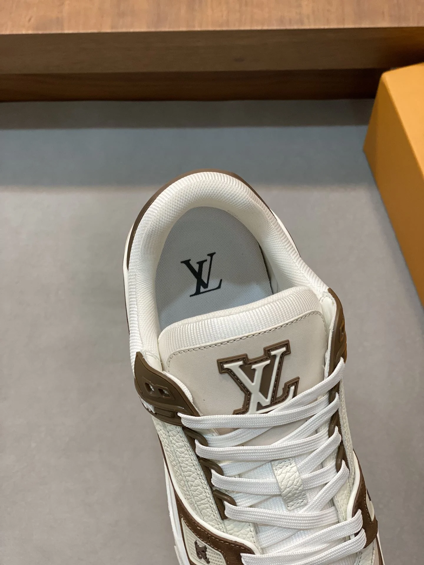 Inexpensive Louis Vuitton Trainer Sneaker