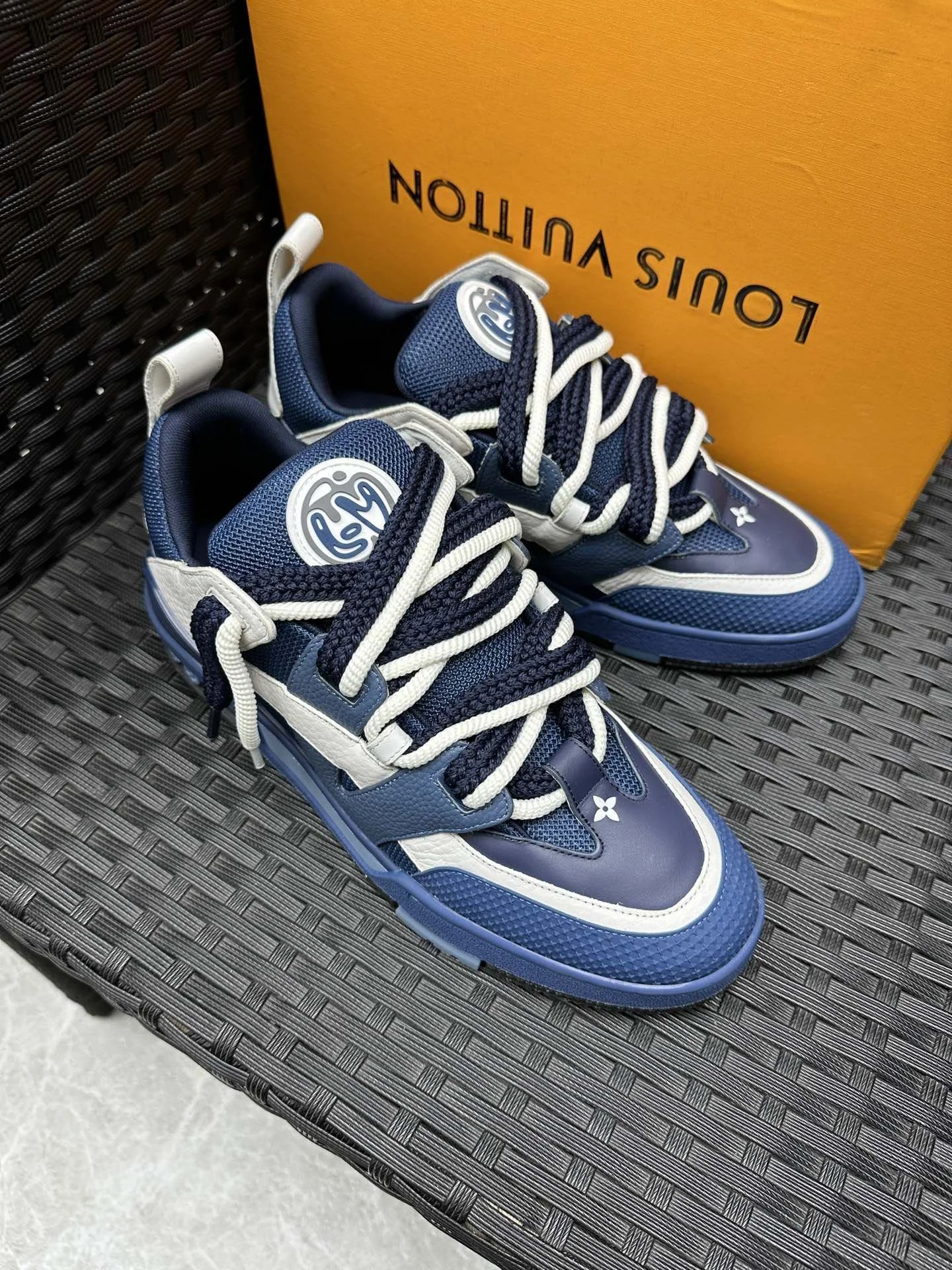 1:1 copy Louis Vuitton Trainer Sneaker
