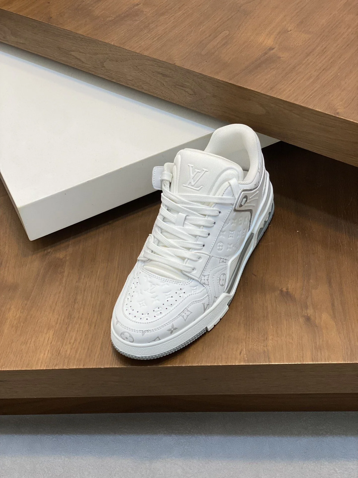 Perfect replica Louis Vuitton Trainer Sneaker
