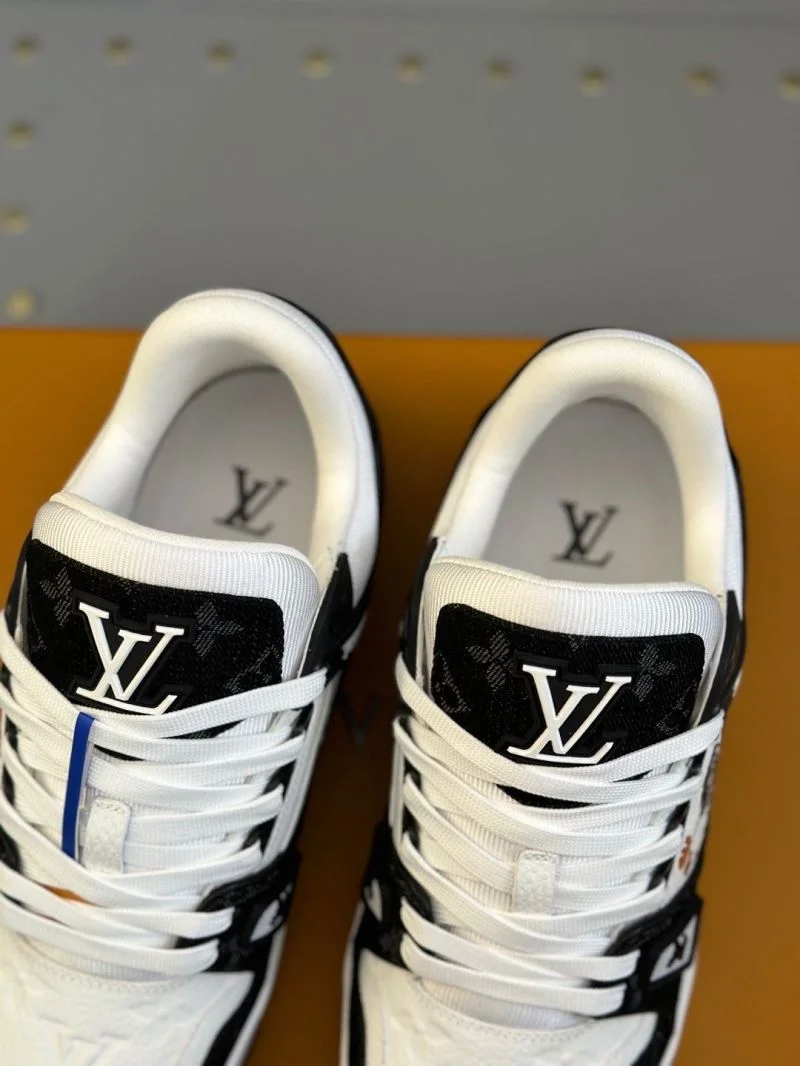Official Louis Vuitton Trainer Sneaker