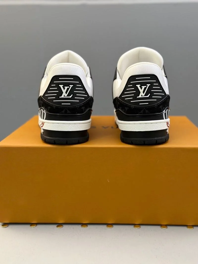Authentic Louis Vuitton Trainer Sneaker