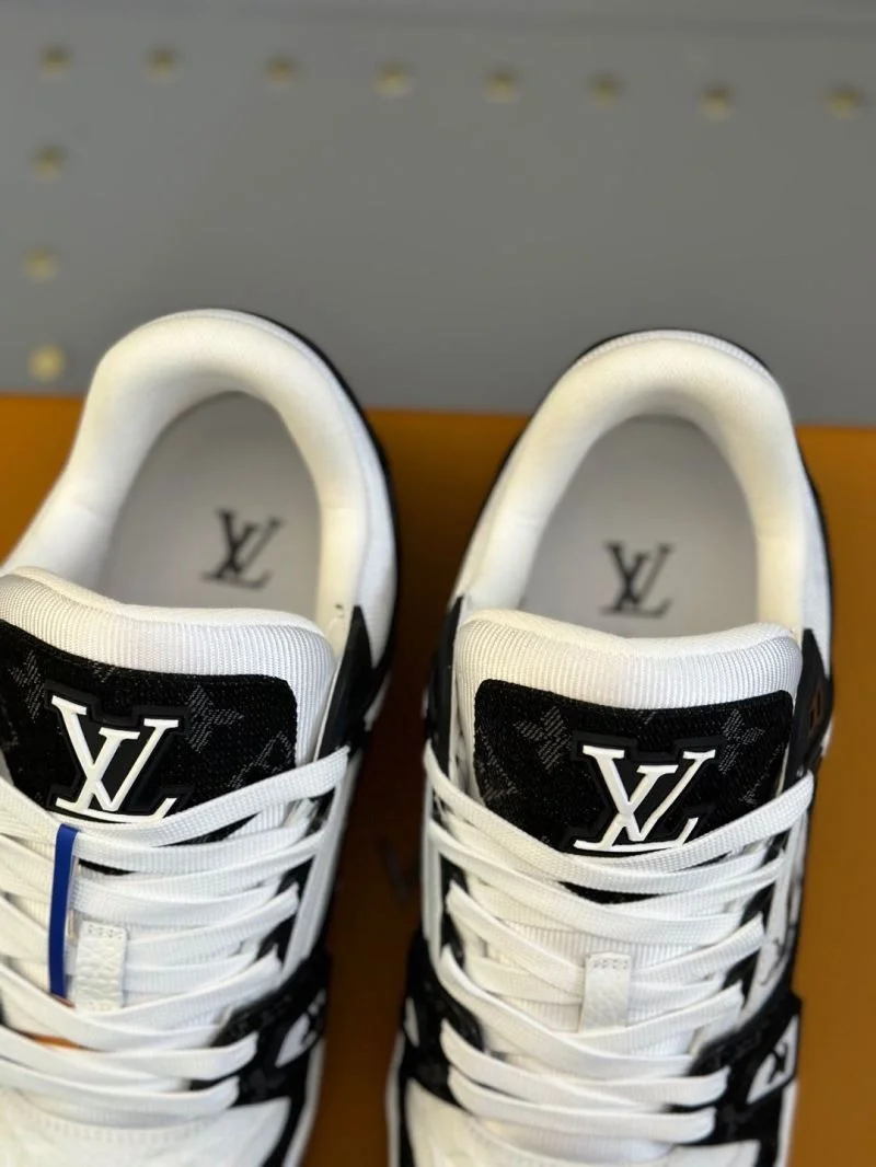 Reasonably priced Louis Vuitton Trainer Sneaker