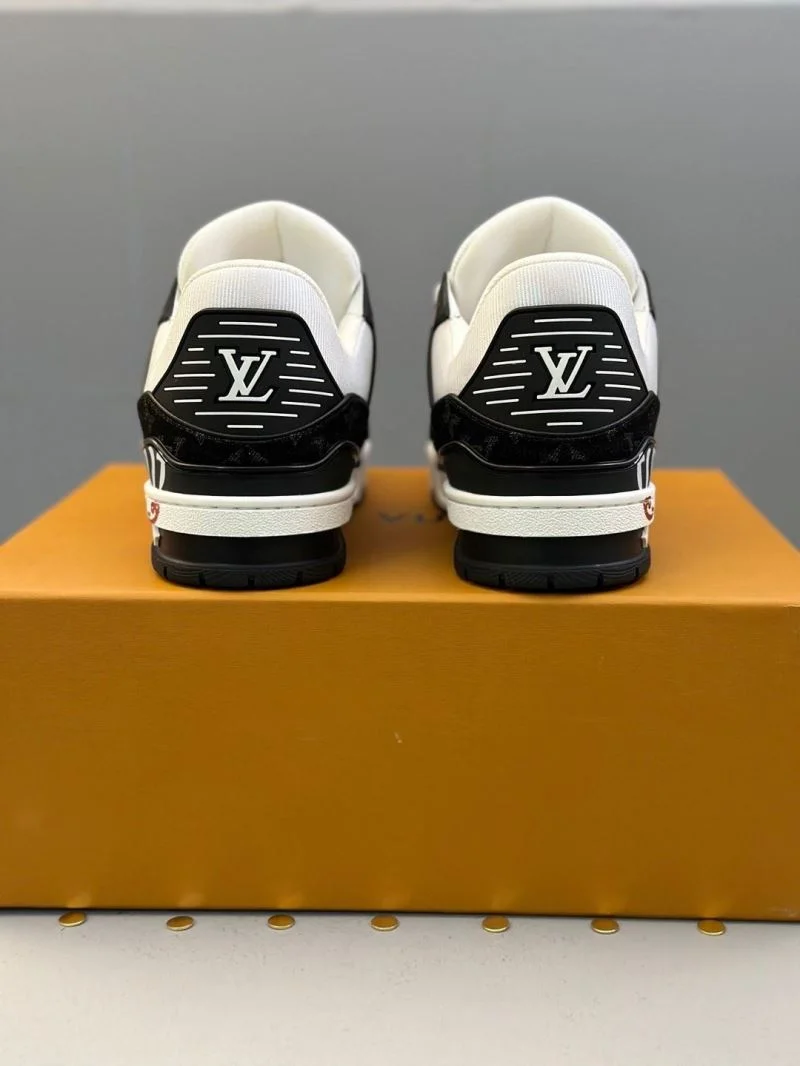 Reasonably priced Louis Vuitton Trainer Sneaker