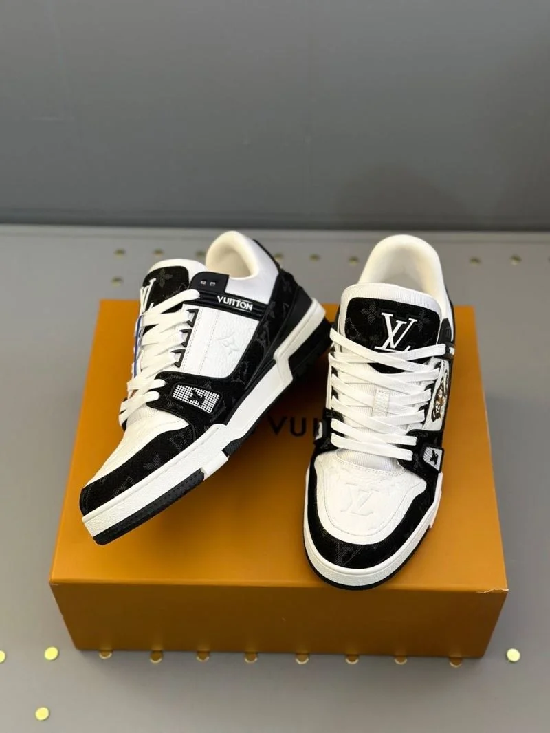 Authentic Louis Vuitton Trainer Sneaker