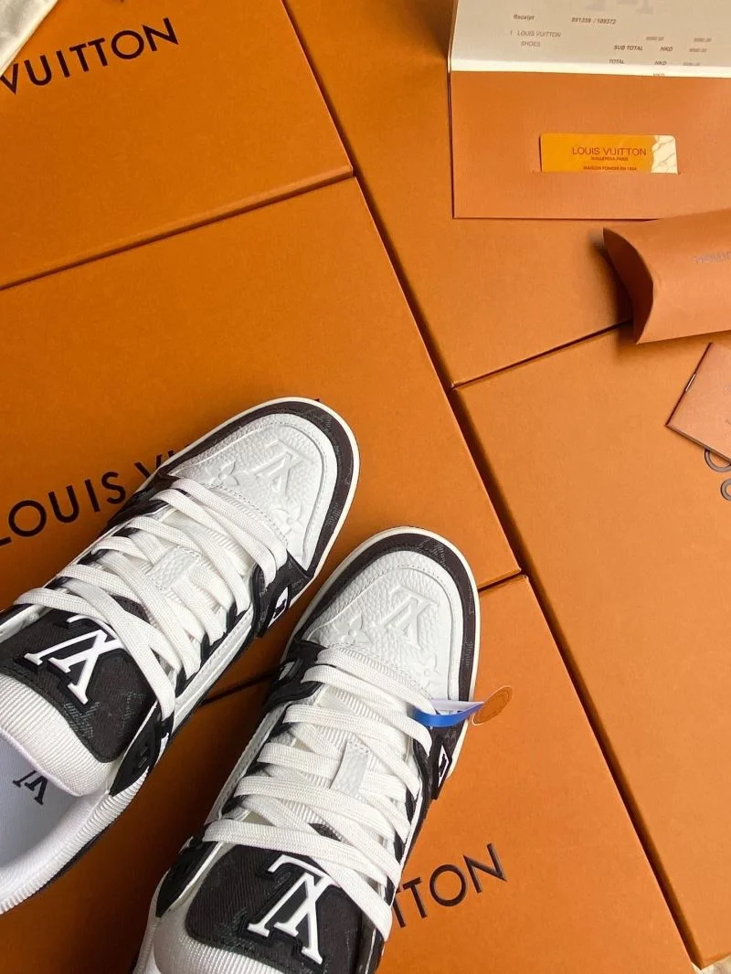 Bargain Louis Vuitton Trainer Sneaker