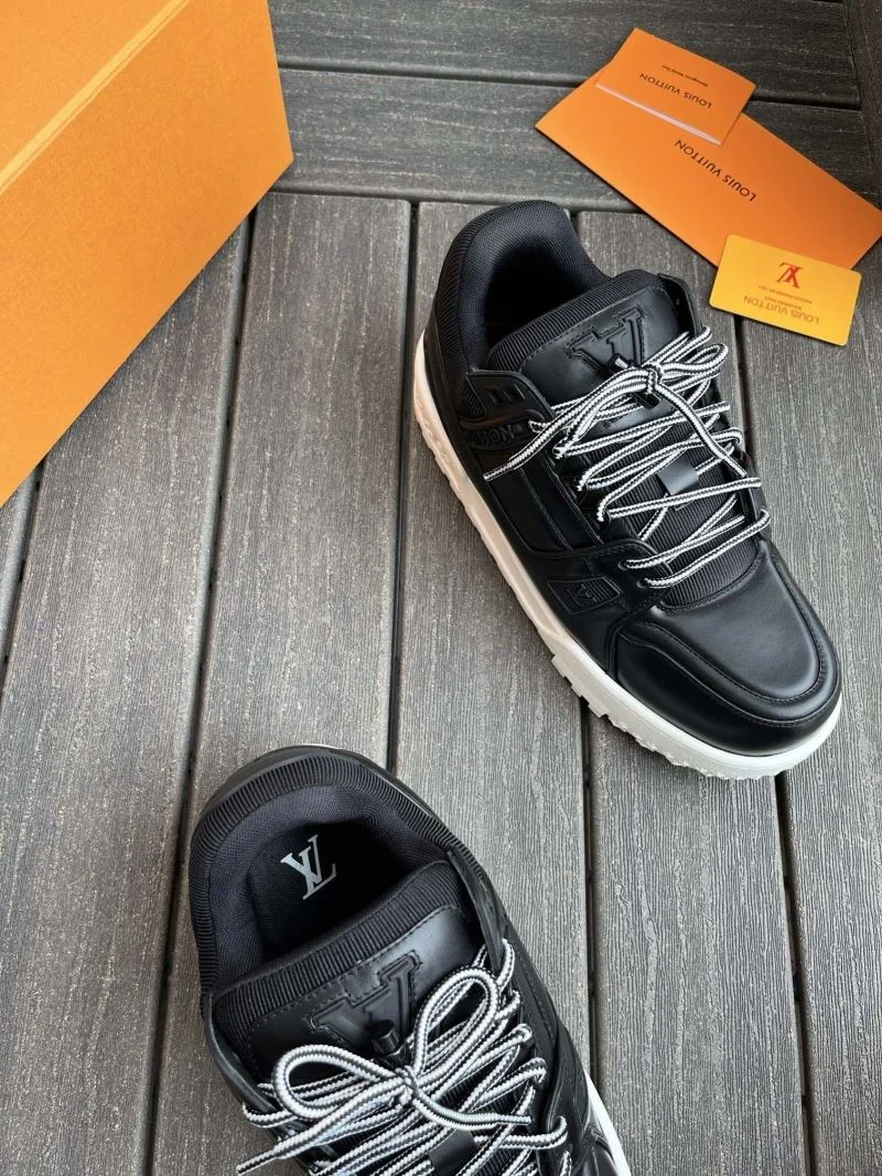 Reasonably priced Louis Vuitton Trainer Sneaker