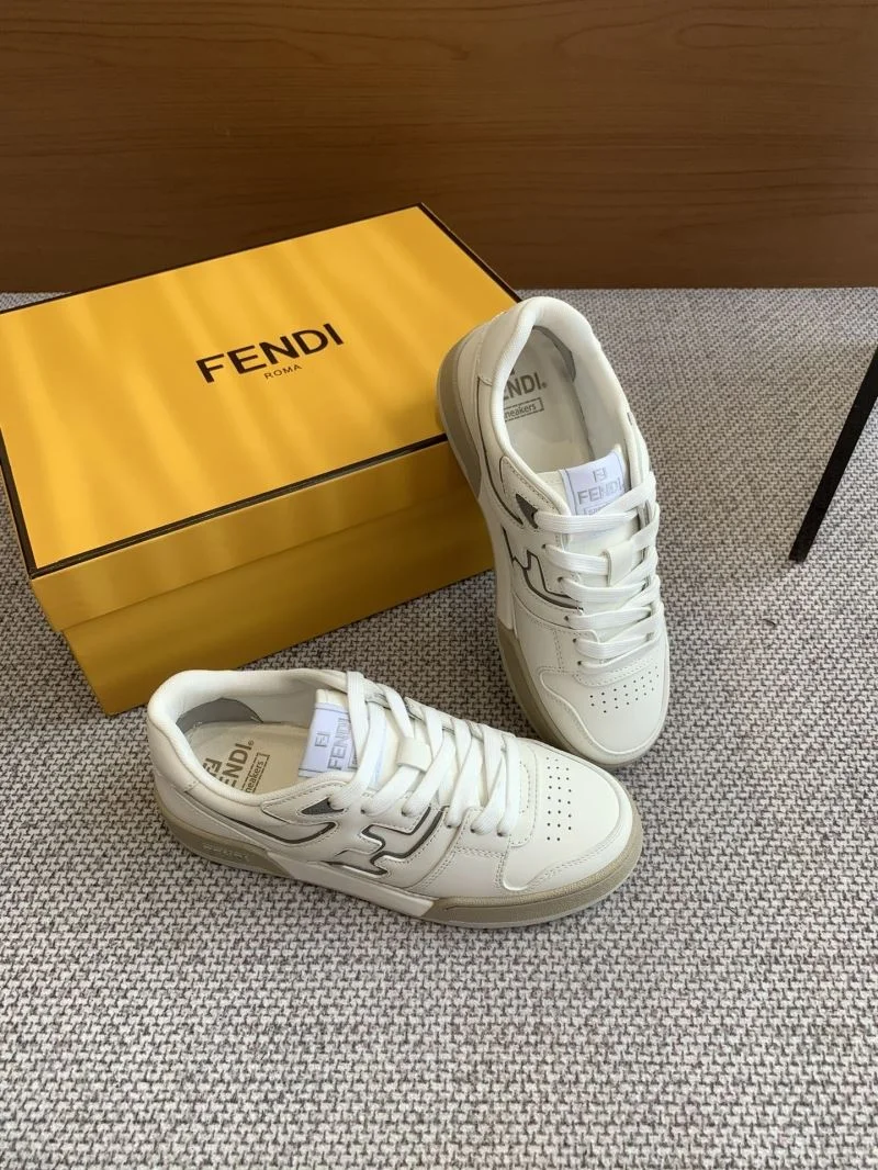 Accurate model Louis Vuitton Trainer Sneaker