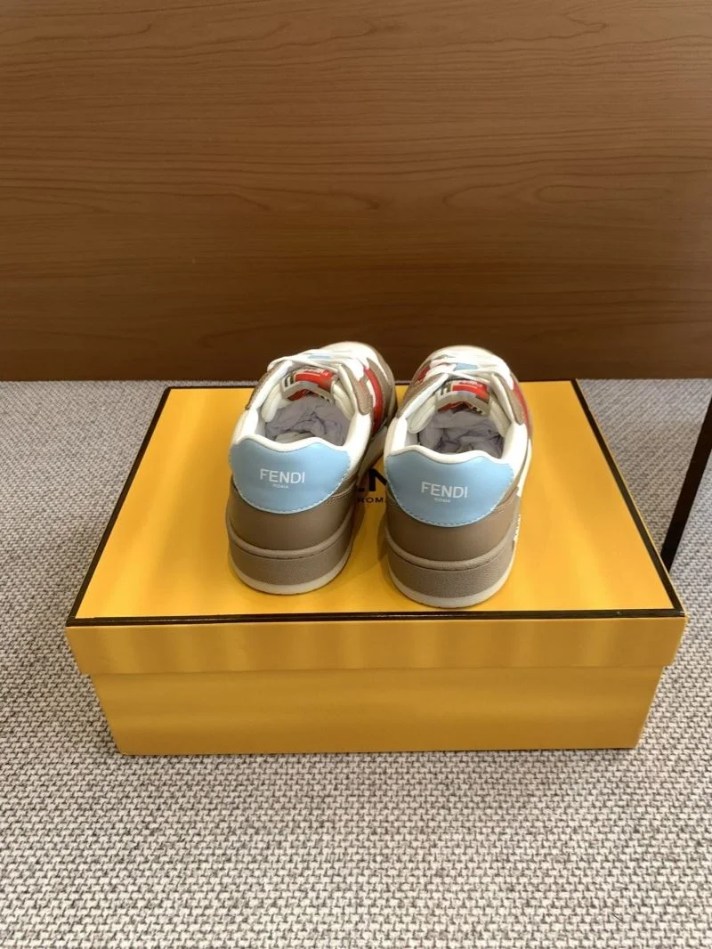Accurate model Louis Vuitton Trainer Sneaker