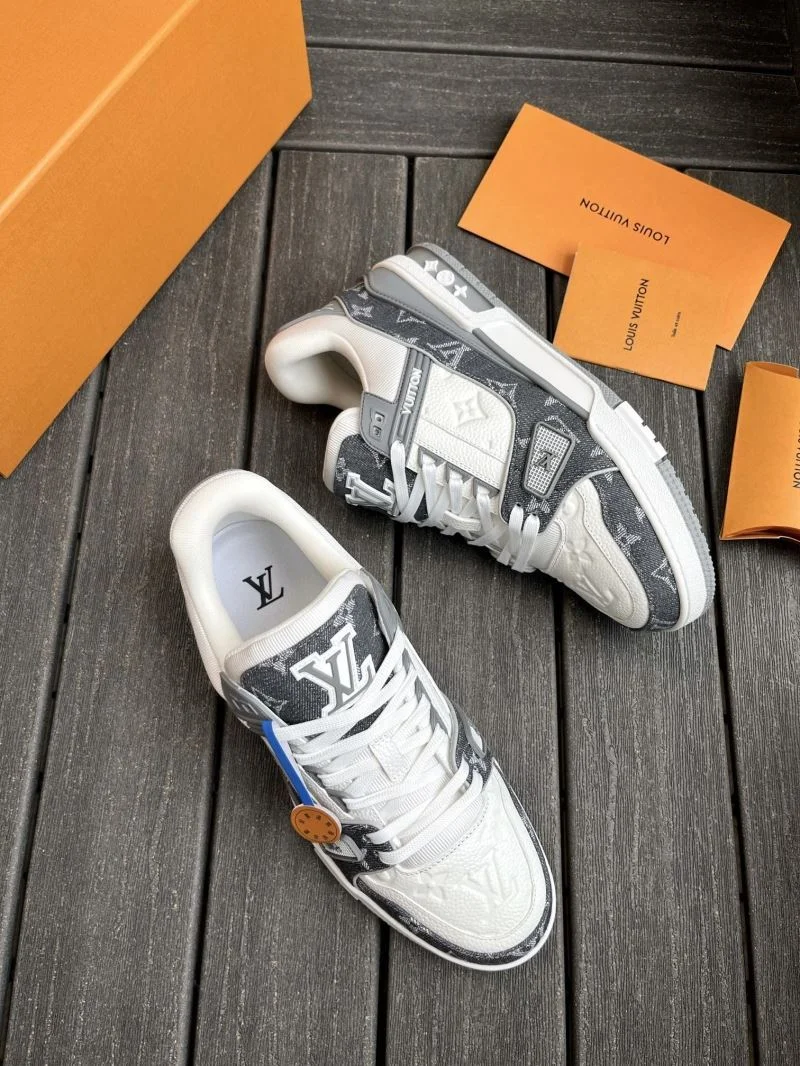 Brand-authenticated Louis Vuitton Trainer Sneaker