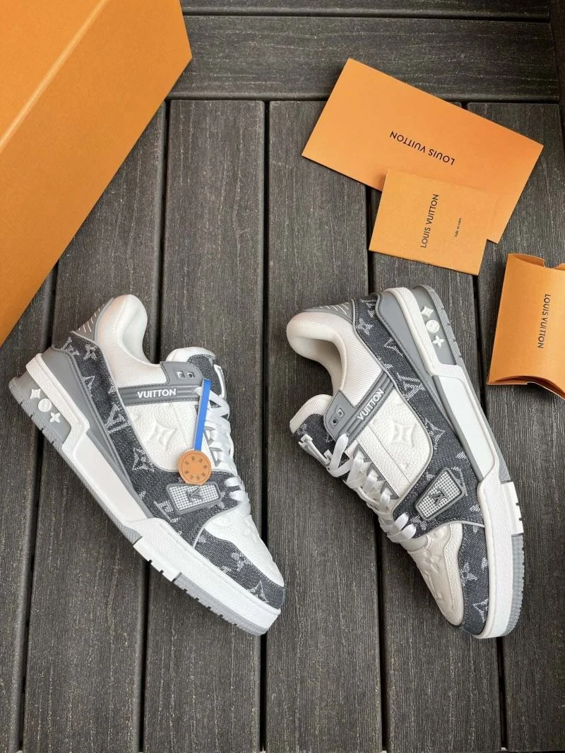 Brand-authenticated Louis Vuitton Trainer Sneaker
