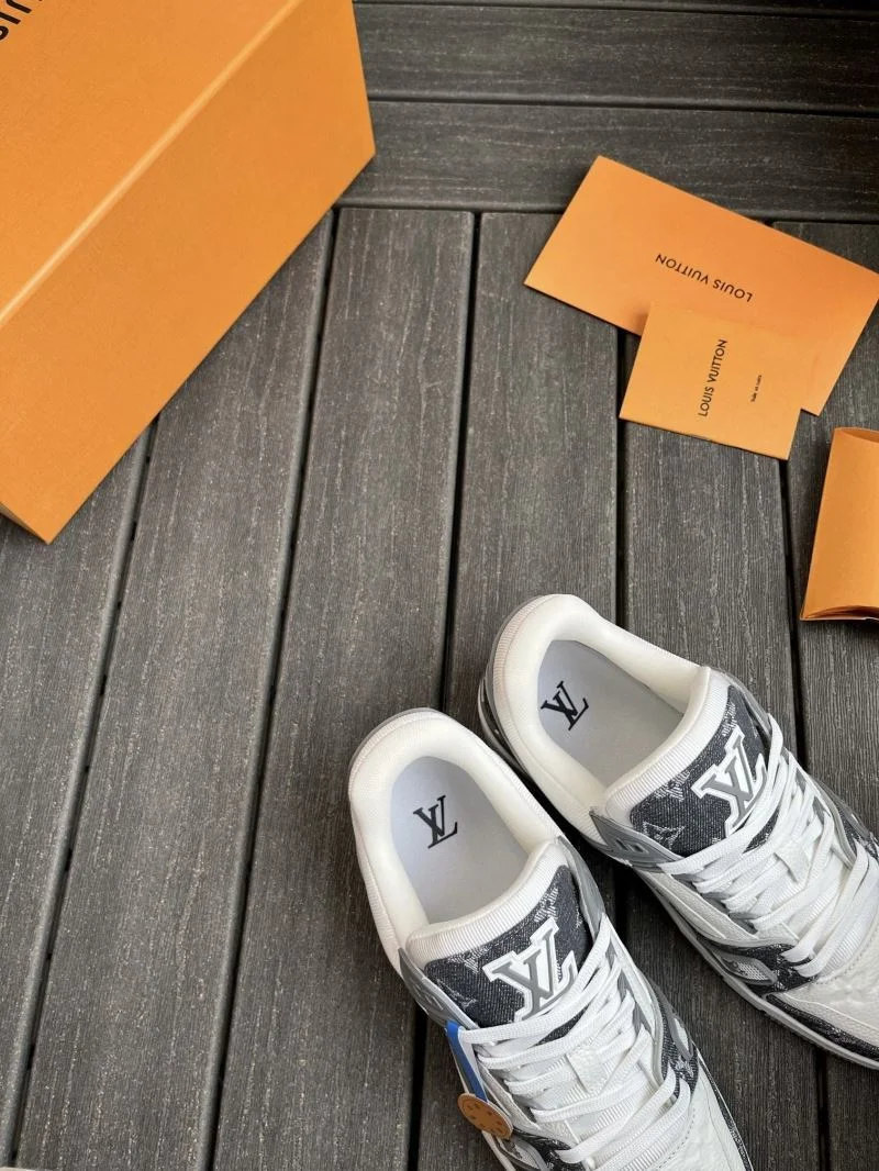 Brand-authenticated Louis Vuitton Trainer Sneaker