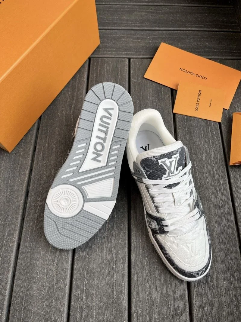 Brand-authenticated Louis Vuitton Trainer Sneaker