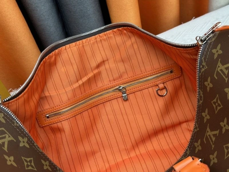 Bargain Louis Vuitton Travel Bags