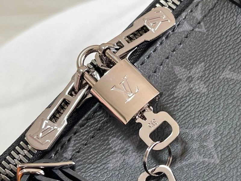 Low-cost Louis Vuitton Travel Bags