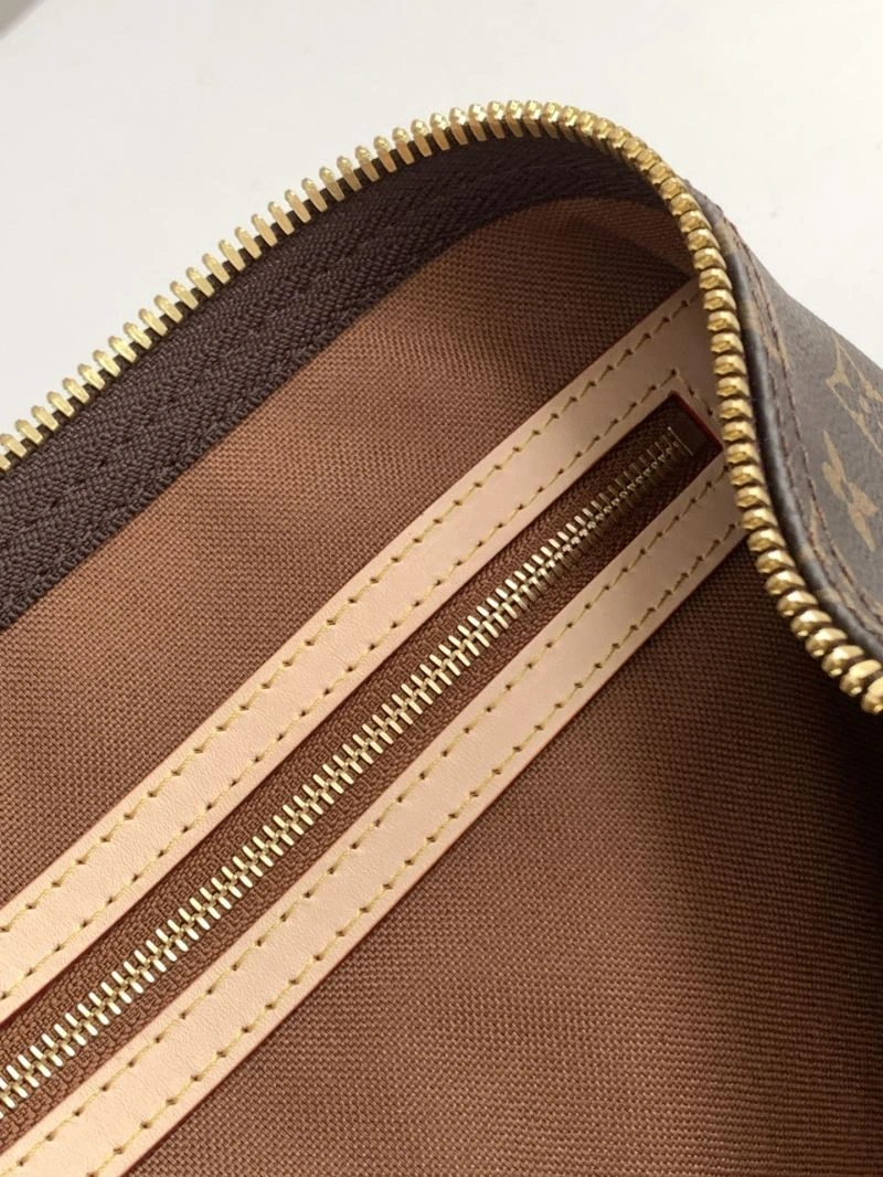 High fidelity Louis Vuitton Travel Bags